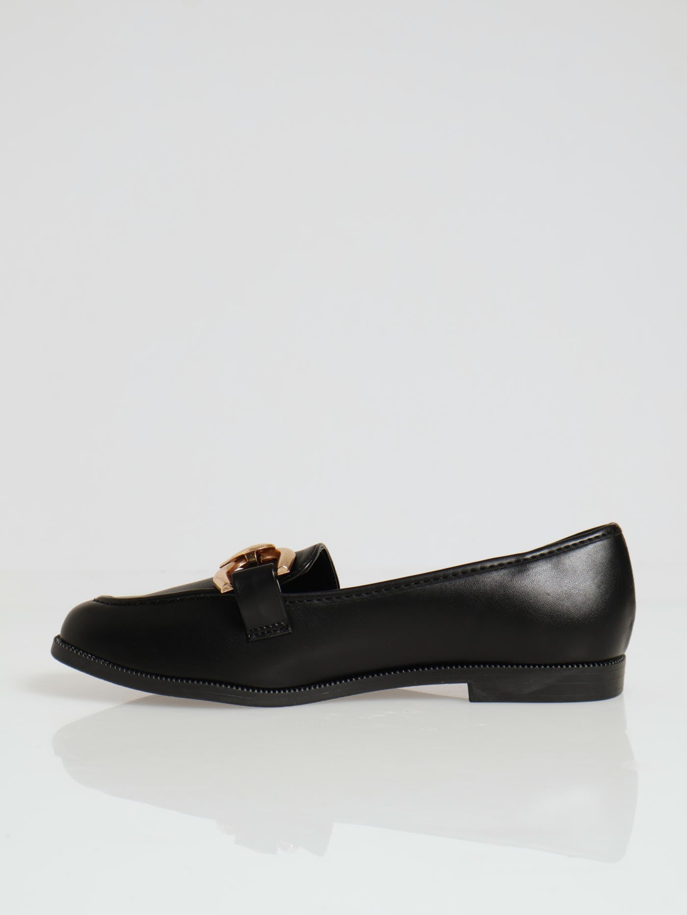 Classic Loafer With Heart Trim - Black – LEGiT