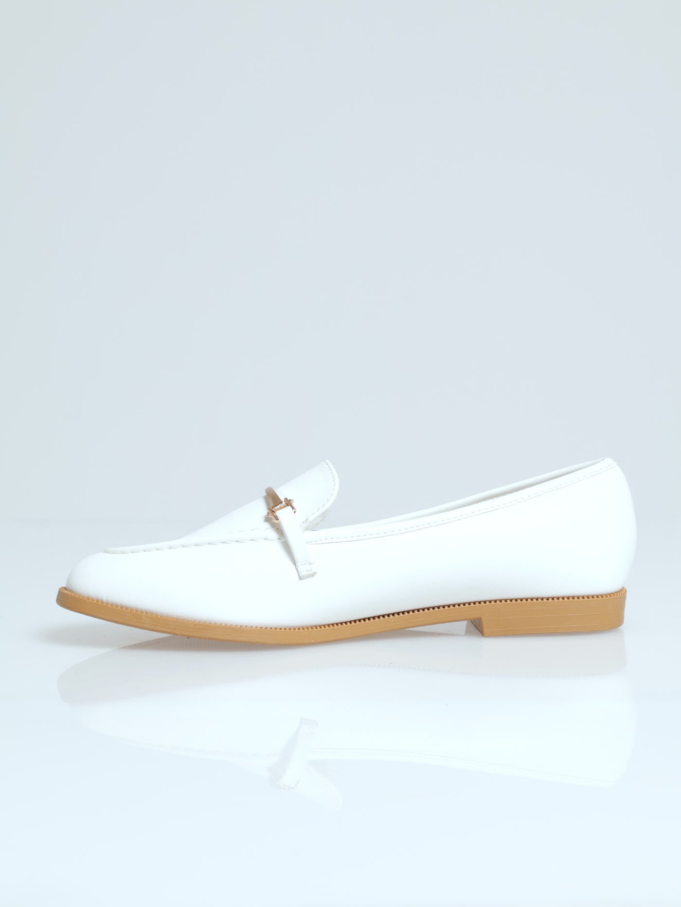 Classic Loafer With Dainty Straight Trim - White – LEGiT