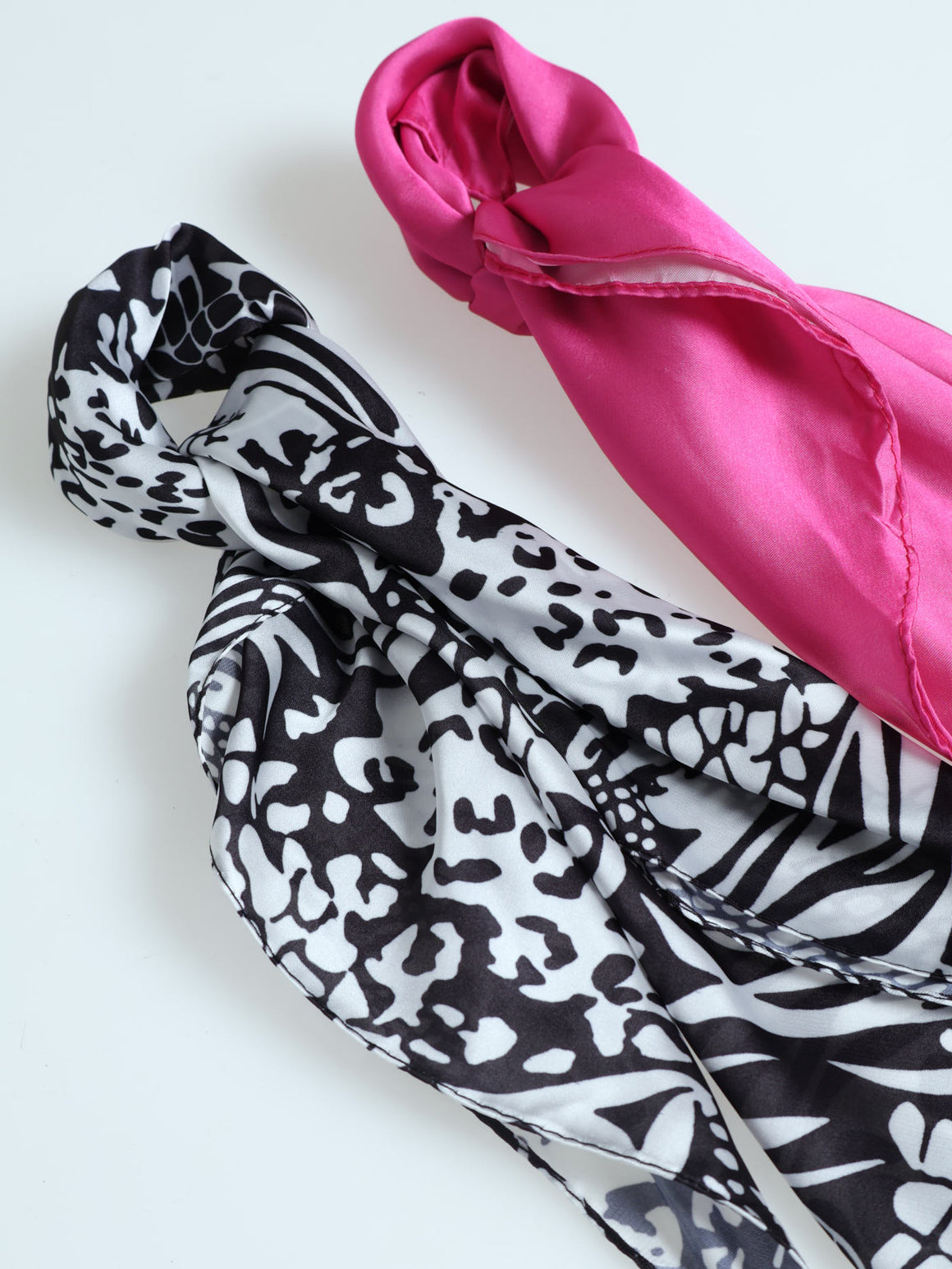 Scarves – LEGiT