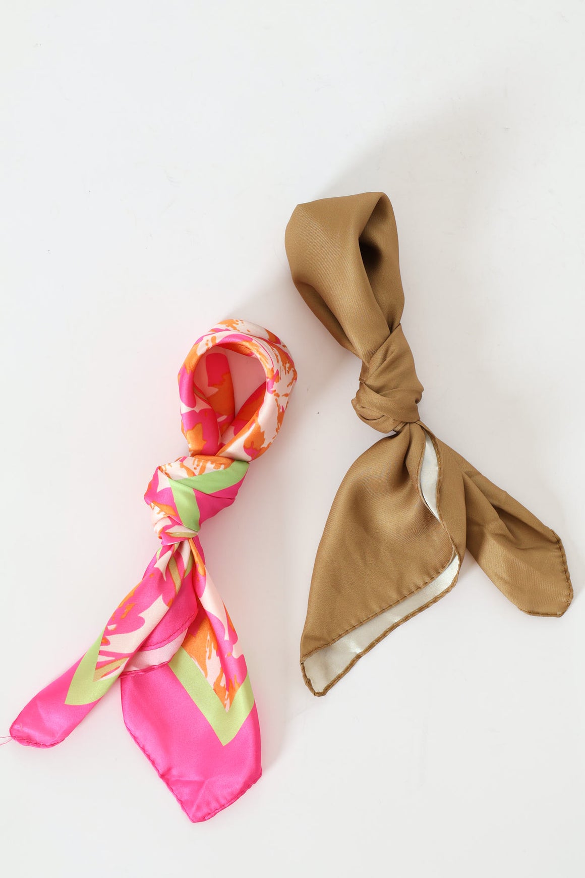 Scarves – LEGiT
