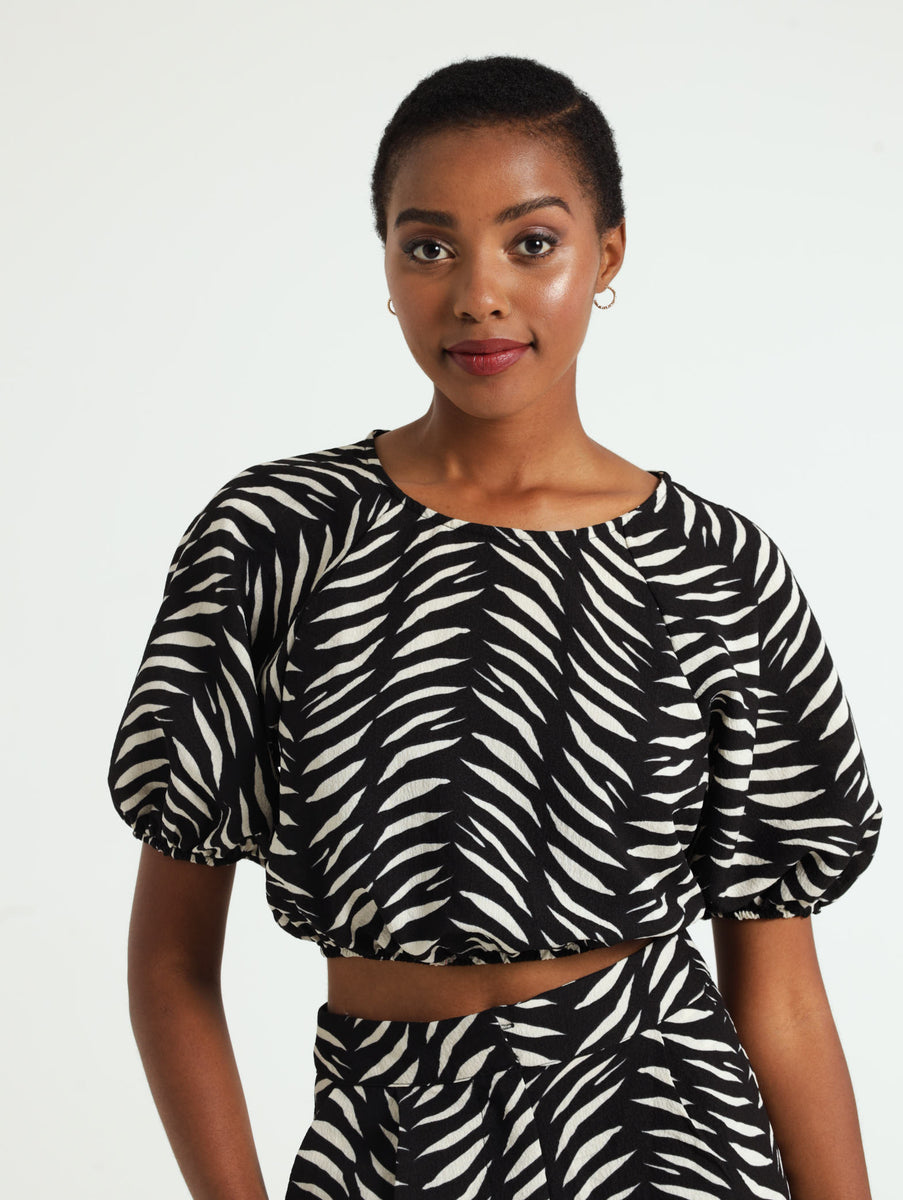 Printed Bubble Sleeve Crop Top – LEGiT