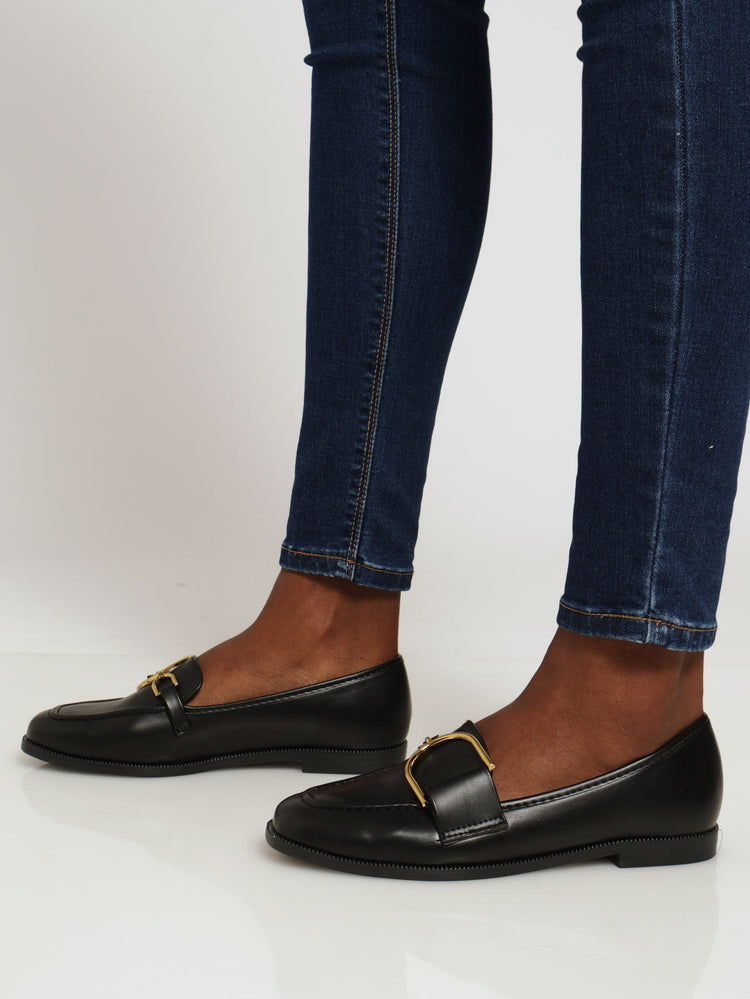 Footwear – LEGiT