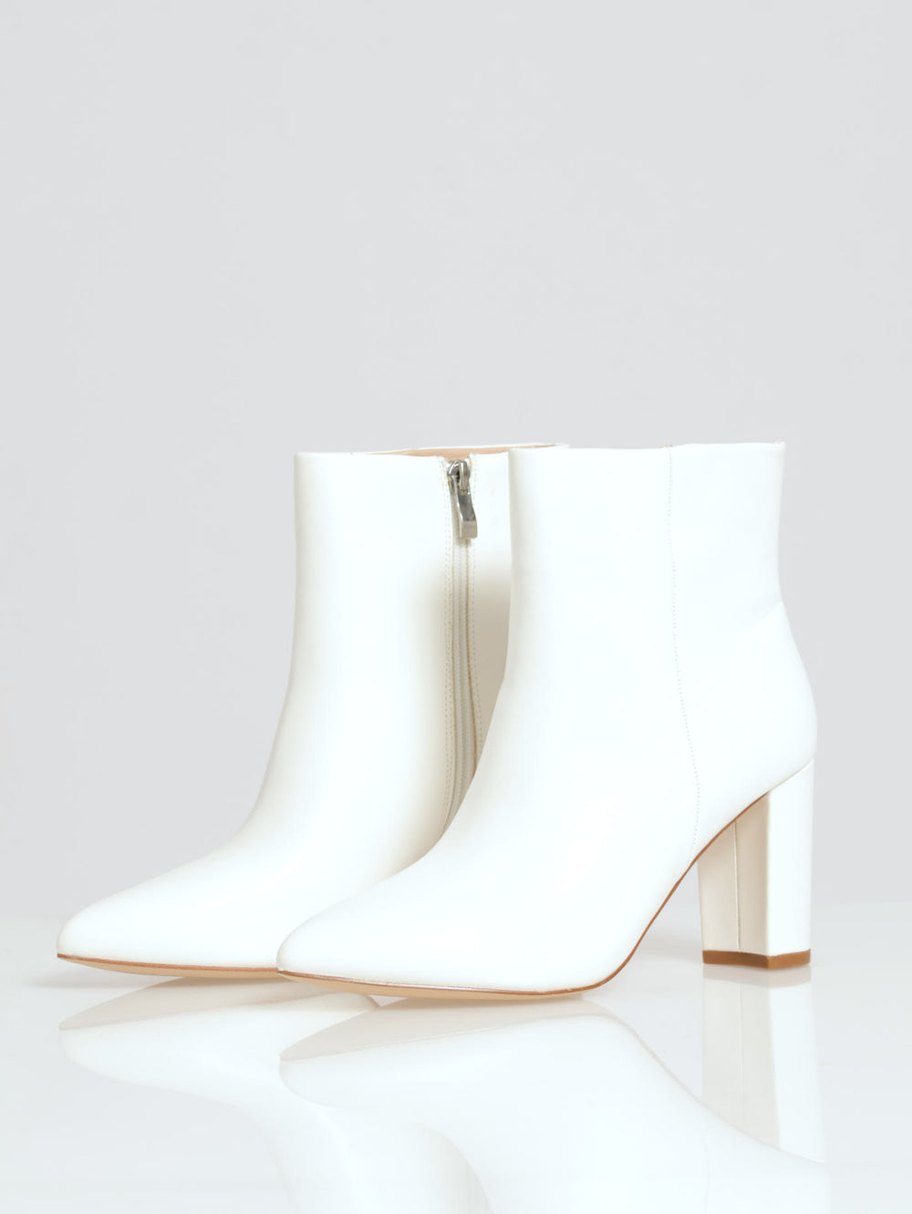 Heeled Ankle Classic Boot - White – LEGiT