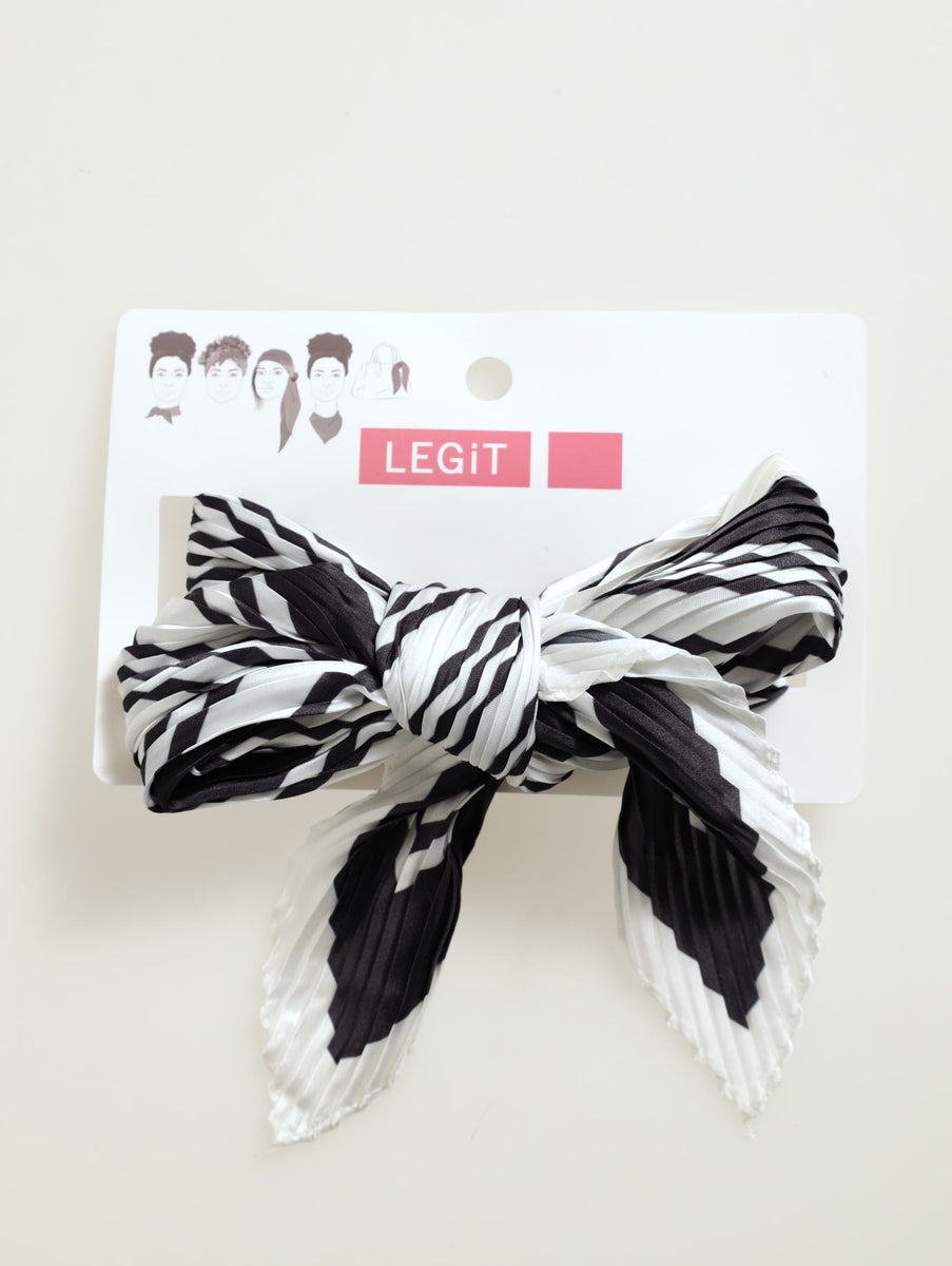 Stripe Pleated Satin Scarf – LEGiT
