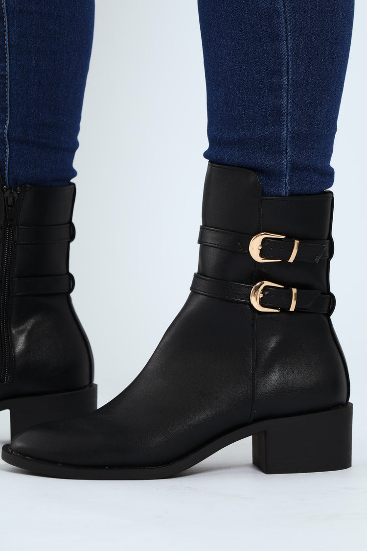 Footwear – LEGiT