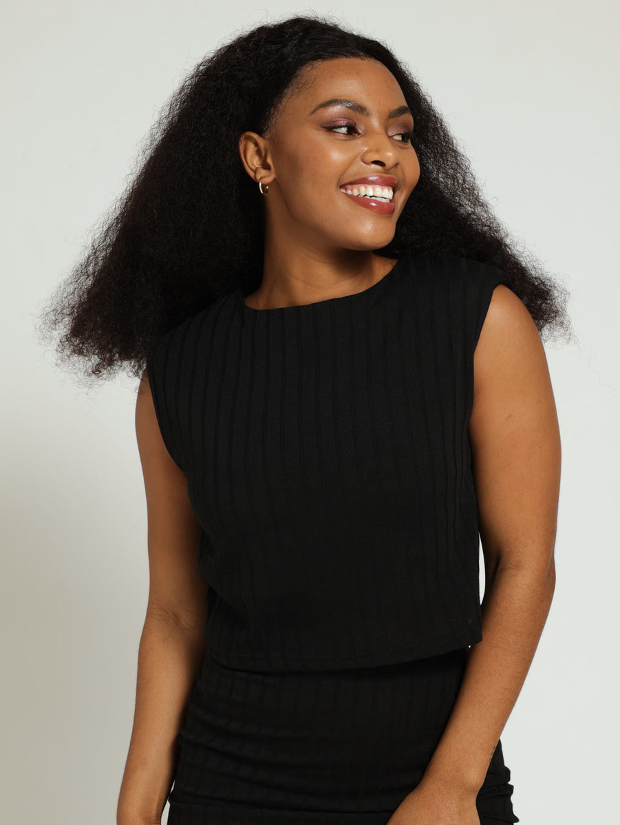 Shoulder Pad Ribb Top - Black – LEGiT