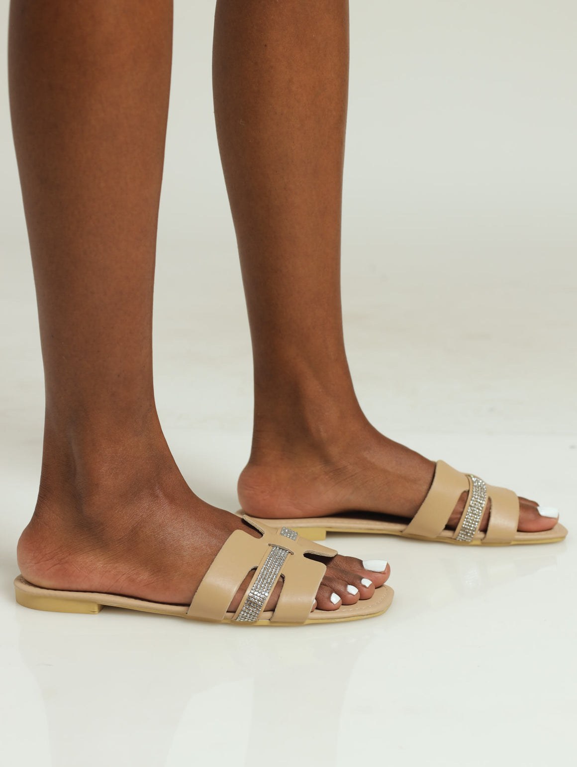 Sandals & Flip Flops – LEGiT