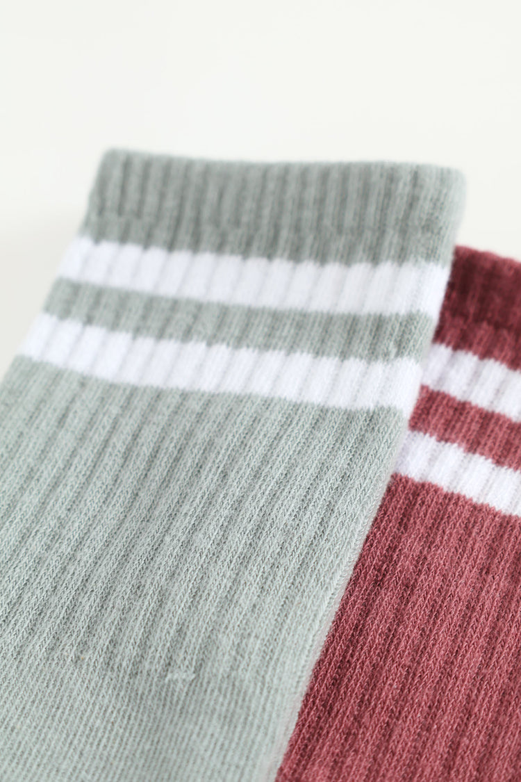 Hosiery & Socks – LEGiT
