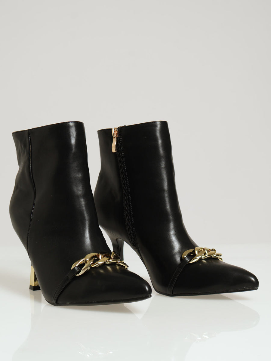 Heeled Ankle Pointy Boot With Toe Chain Detail - Black – LEGiT