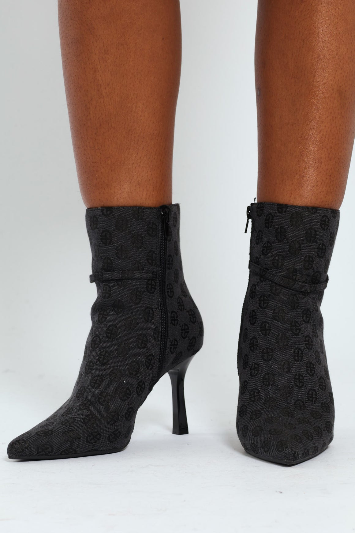 Footwear – LEGiT
