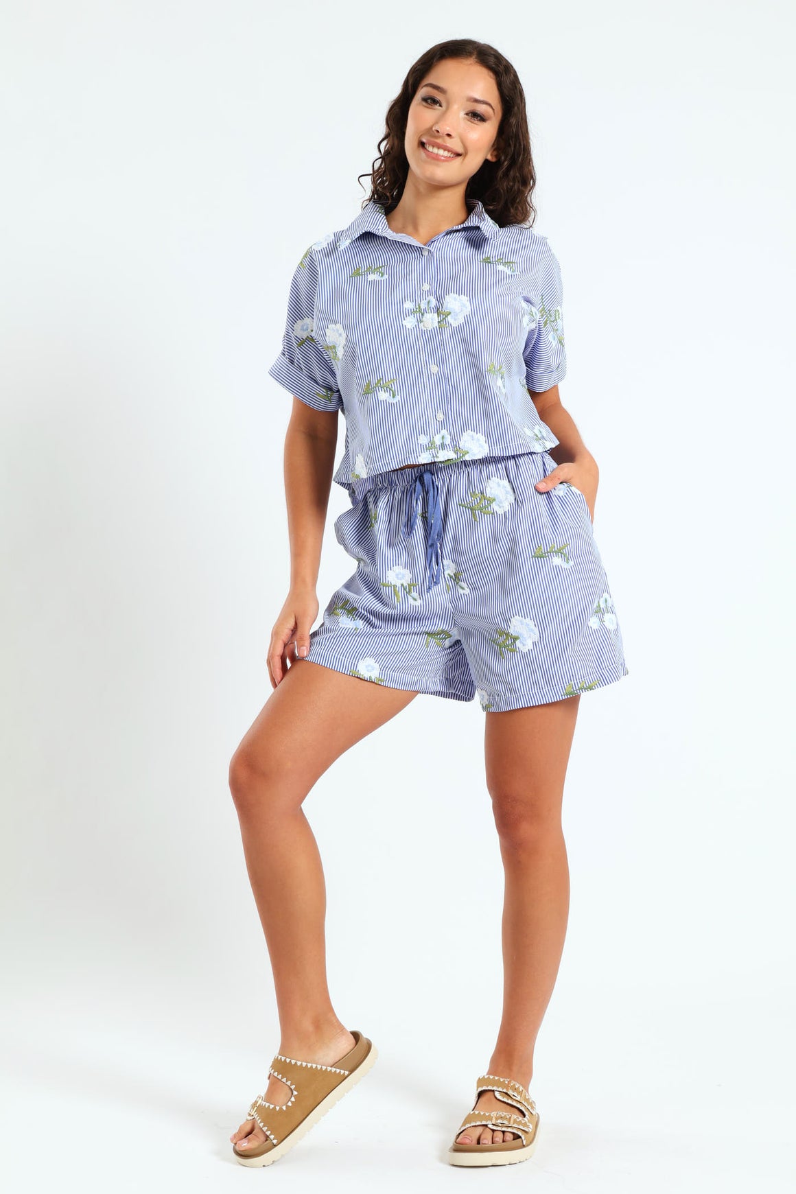 Tops & T-Shirts – LEGiT