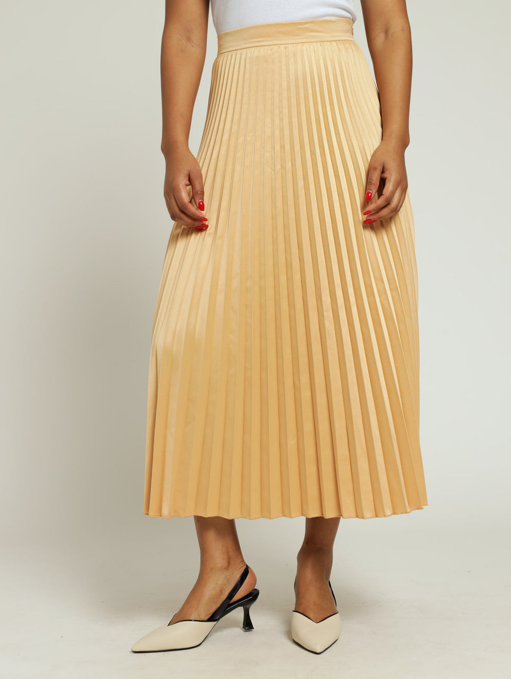 Pleated Skirt - Beige – LEGiT