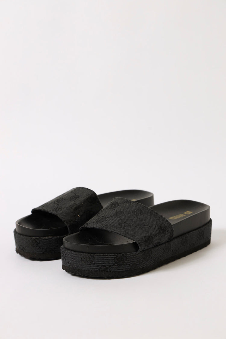 Sandals – LEGiT