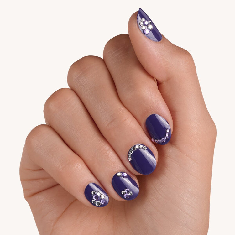 Nails – LEGiT